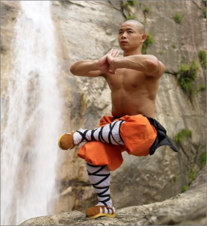 One Leg Chair Pose | Exercise Martial Arts, balance & Focus.